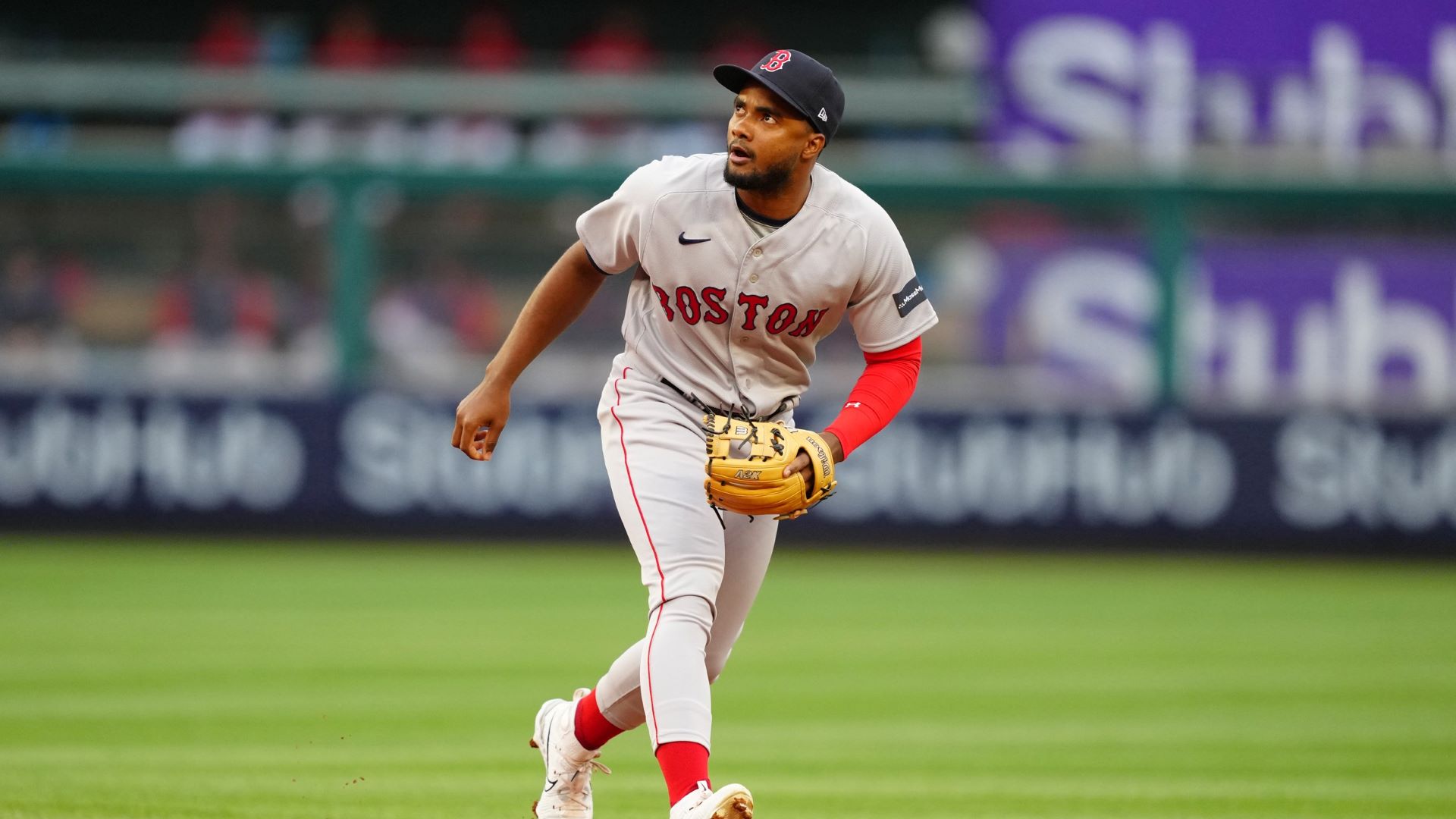 Pablo Reyes Levitates To Make Ridiculous Web Gem For Red Sox