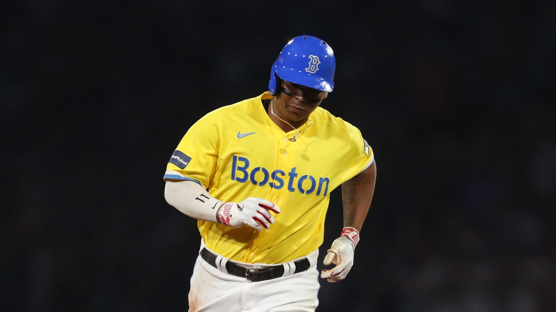 Red Sox's Justin Turner Sees 'Luxury' In Hitting Before Rafael Devers