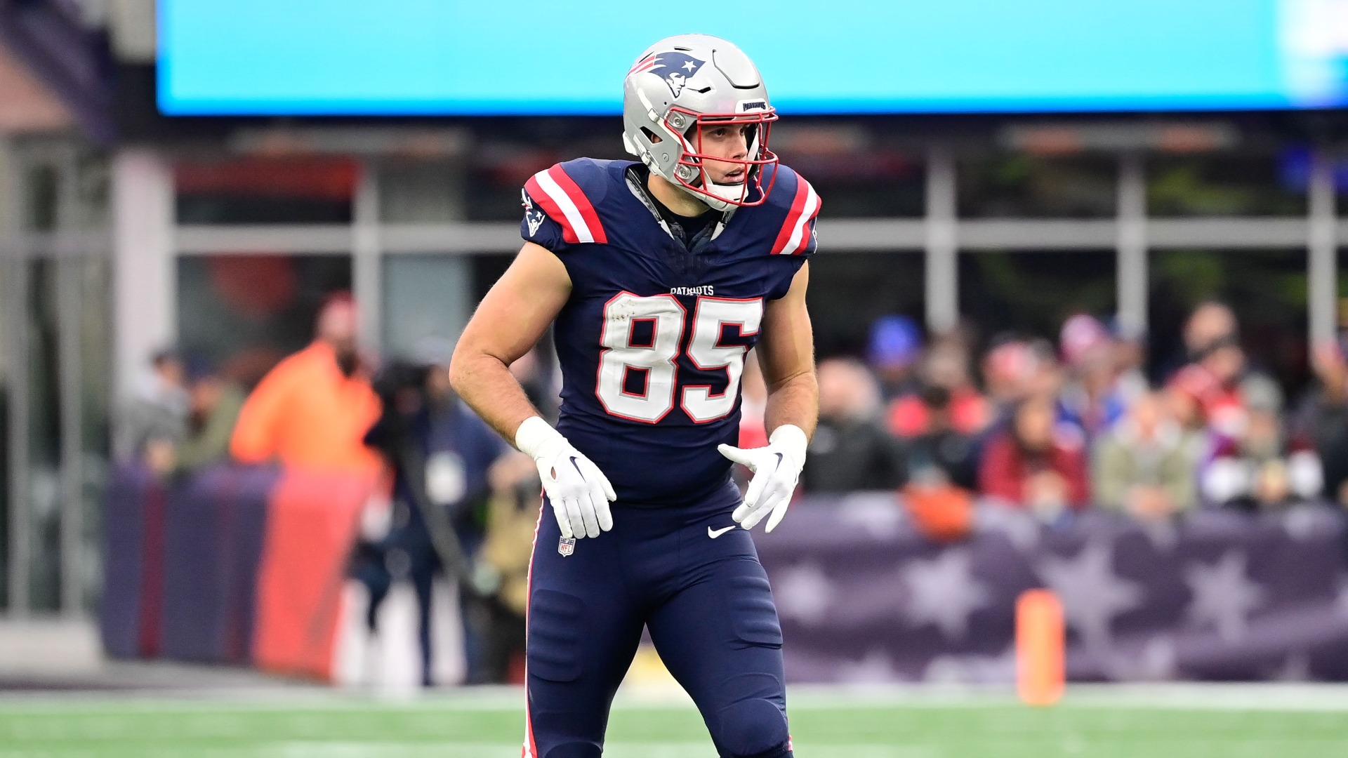 Where Talks Reportedly Stand Between Hunter Henry, Patriots