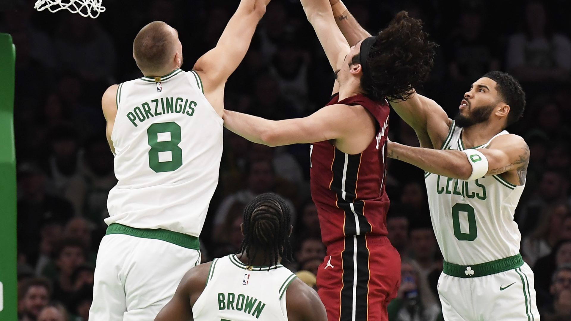 How Celtics' Jayson Tatum Reacted To Kristaps Porzingis' Injury How Celtics' Jayson Tatum Reacted To Kristaps Porzingis' Injury