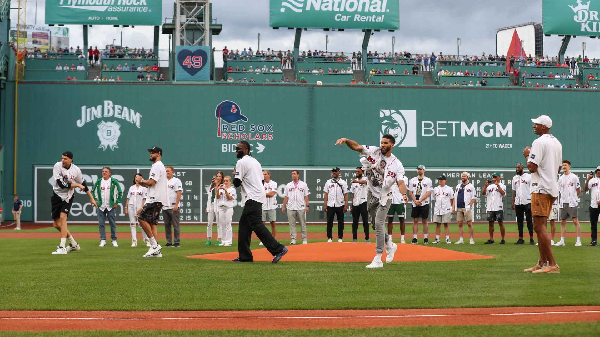 Celtics' Joe Mazzulla Catches Stray Following Red Sox Experience