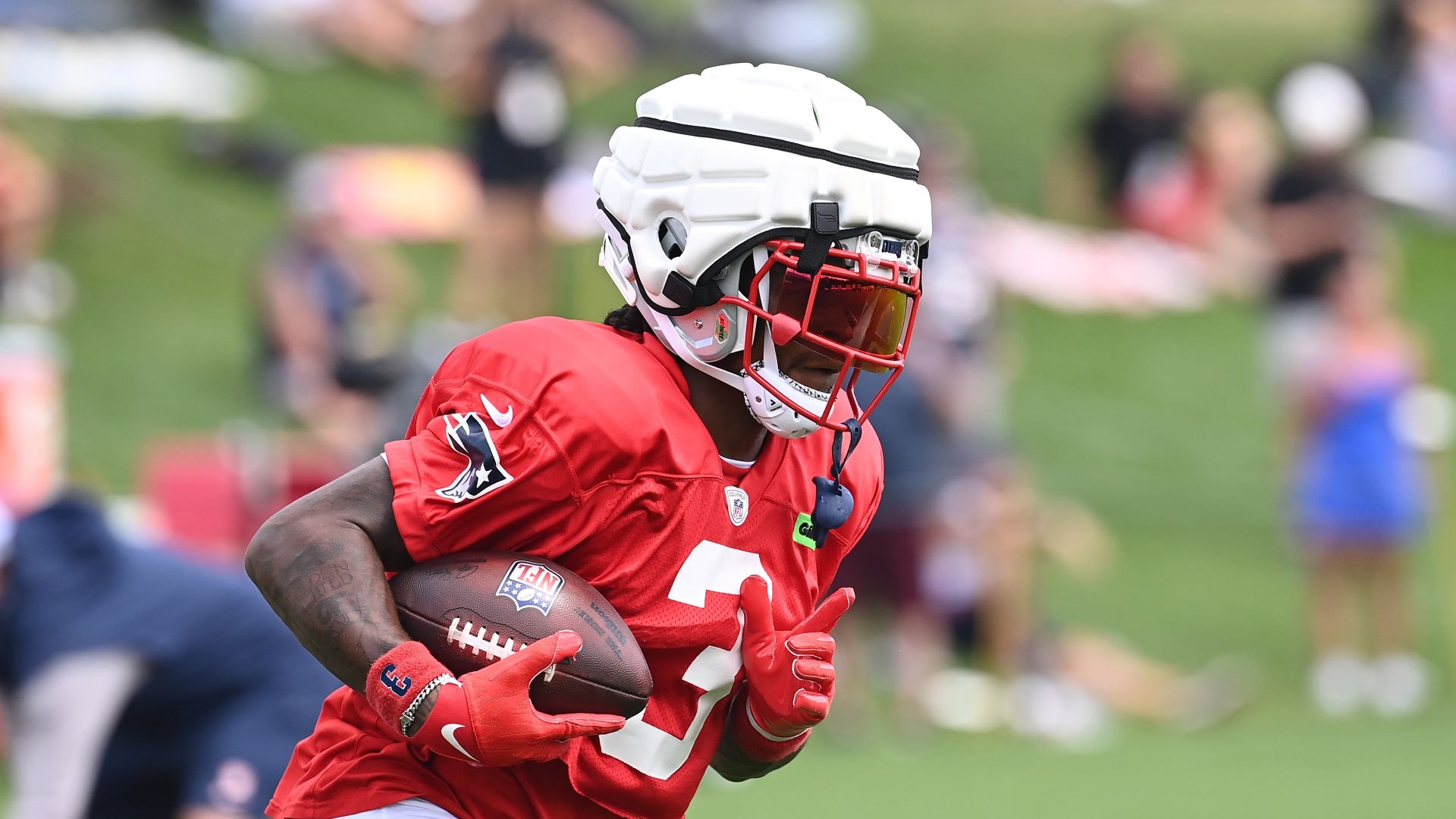 Caught Red-Handed: Patriots' DeMario Douglas Explains Funny Jersey ...