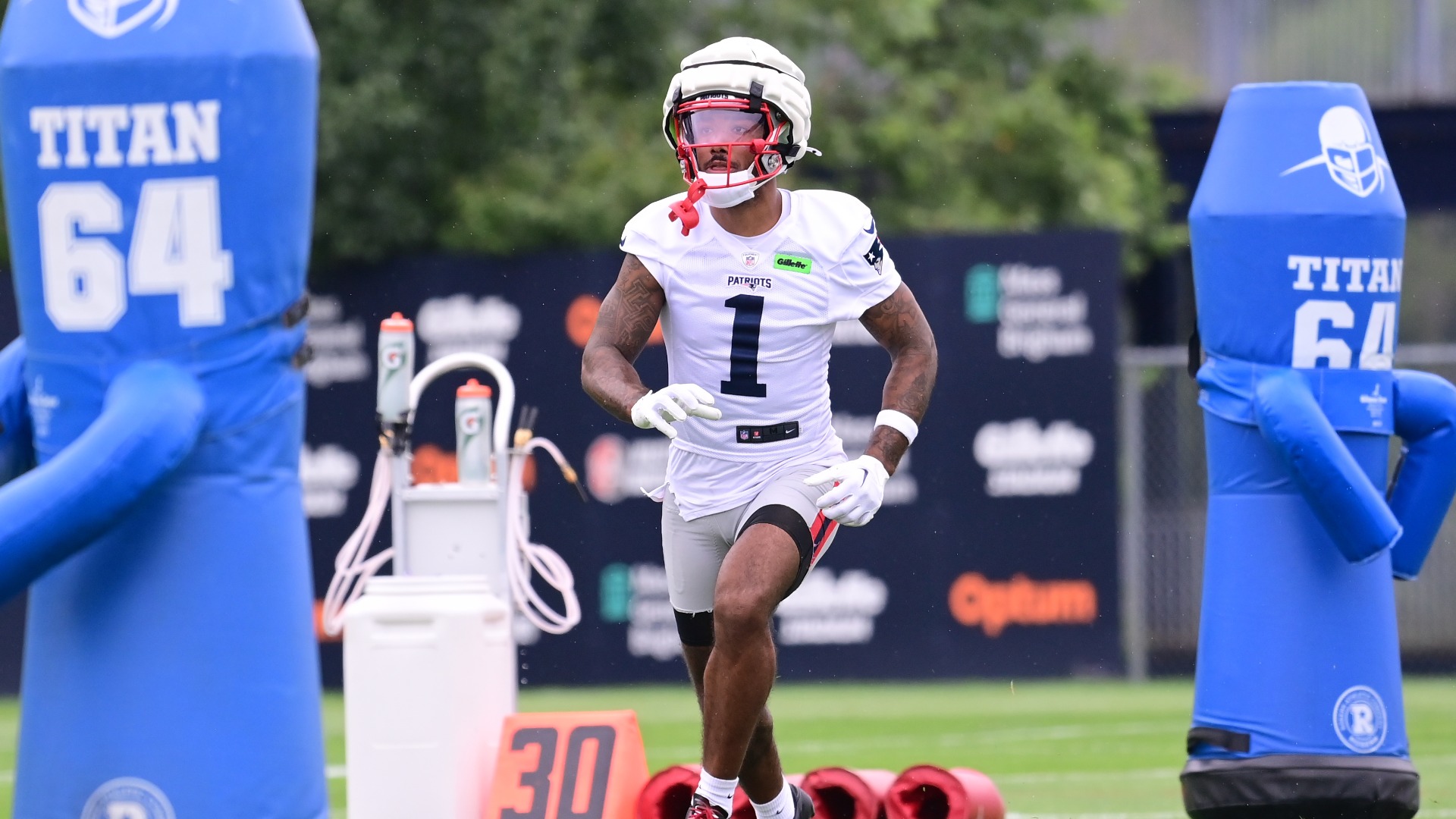 Patriots Rookie Ja'Lynn Polk Expands On Jerod Mayo's Praise