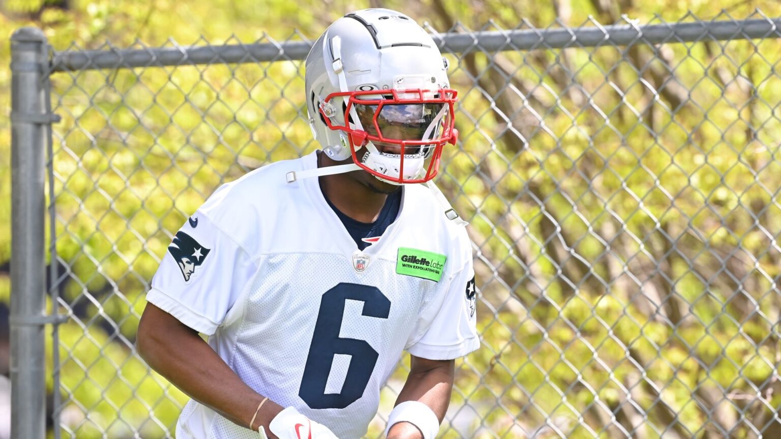 LeBron James Gives DK Metcalf Nickname During Seahawks Star's Big Game ...