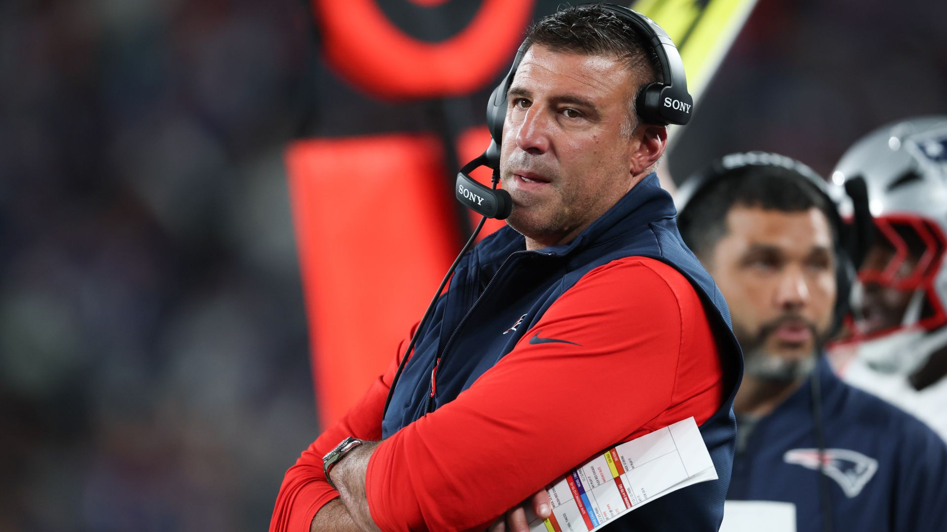 NFL Writer Says Mike Vrabel In Undesirable Spot With Patriots