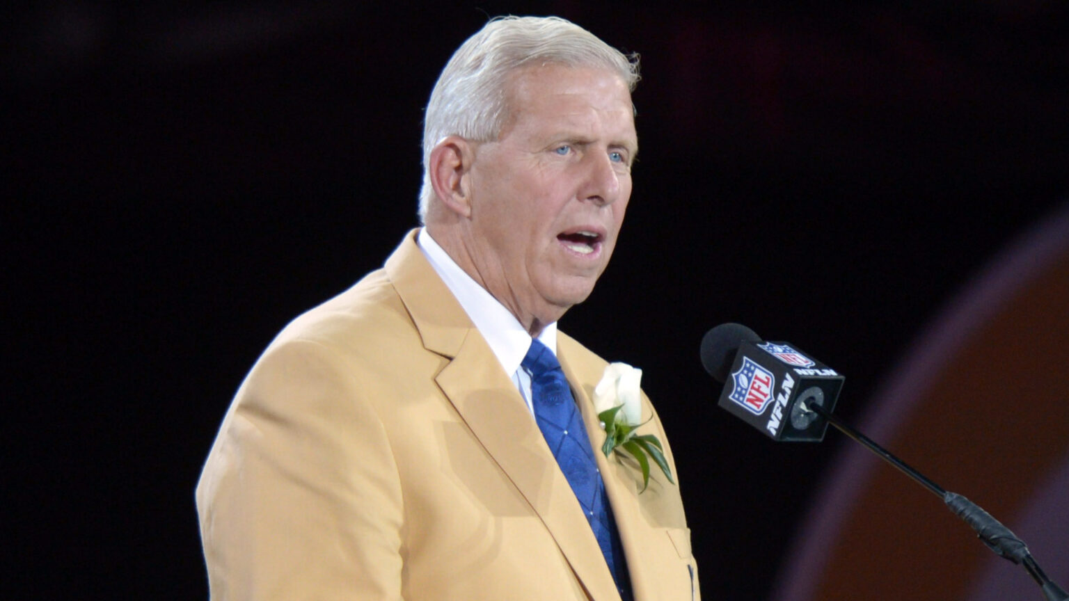 Clint Longley Once Sucker-Punched Cowboys Star Roger Staubach In ...