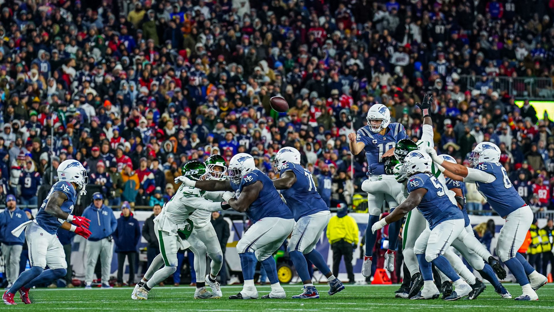 Patriots, Drake Maye Drastically Improved In This Area Over Last Two Games